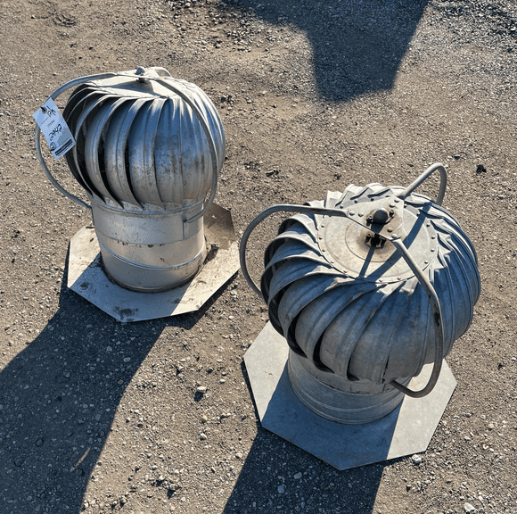 (2) Rotating metal roof vents, used - Albrecht Auction Service