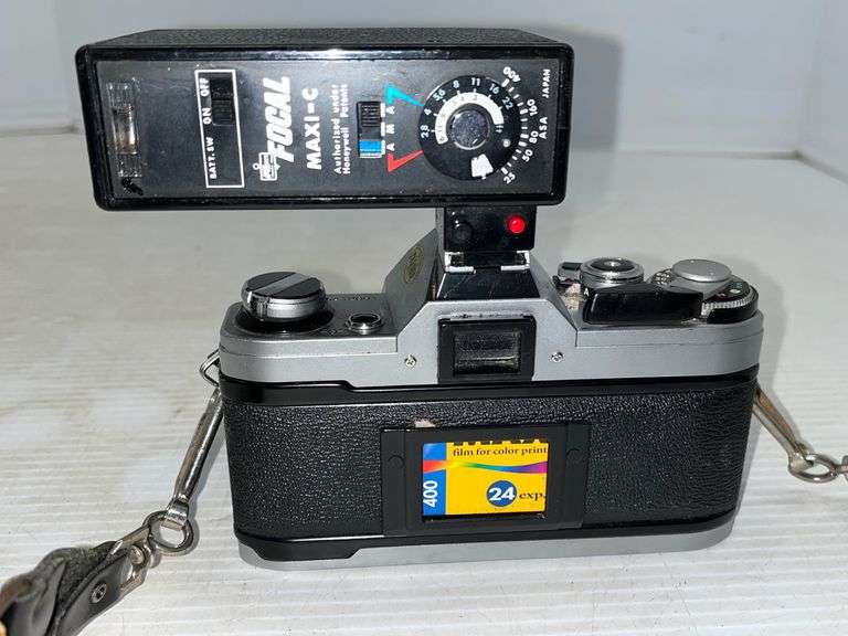 Canon AE-1 camera with flash, 541291, 5 1/2" x 3" x 1", circa 1990s ...