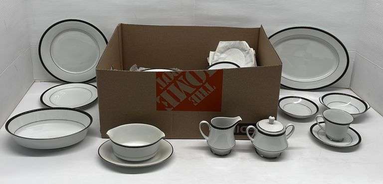 Oer (50) Pieces of Noritake Japan peeling 2229 pattern dinner service ...