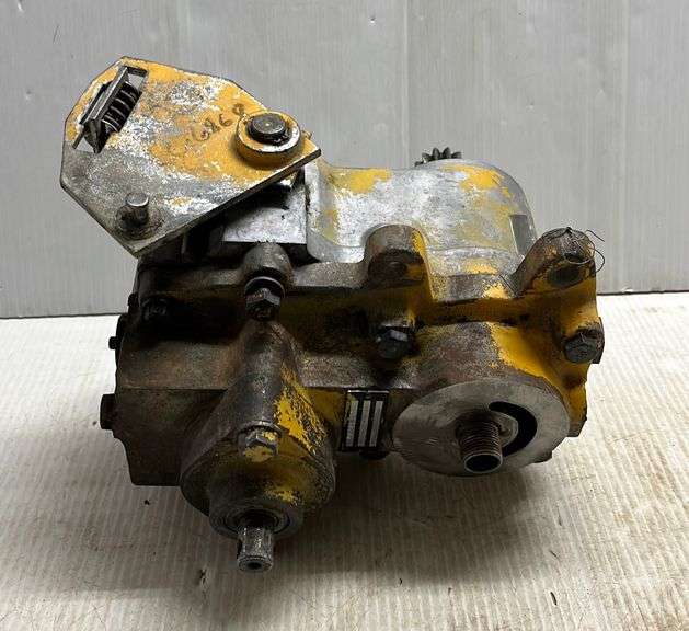 Cub Cadet 1210 hydrostatic transmission, works - Albrecht Auction Service