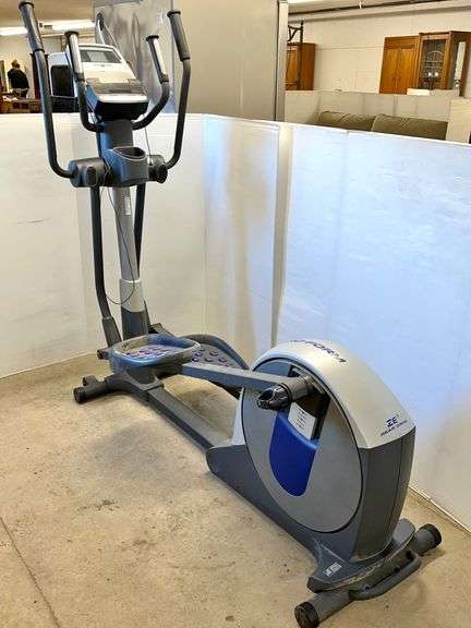 Proform ZE5 elliptical trainer with manual, 63"H, works, somewhat ...