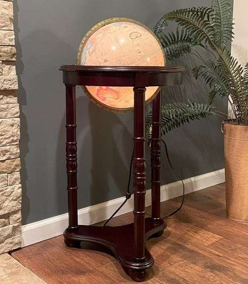 Replogle heirloom illuminated floor globe, 36", very good, works ...