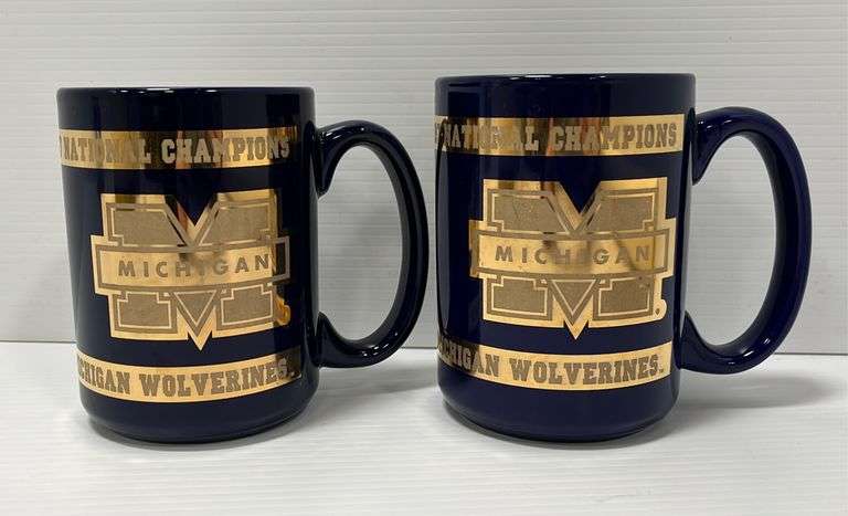 (2) Michigan National Champion Mugs, and an insulated glass, up to 5"H ...