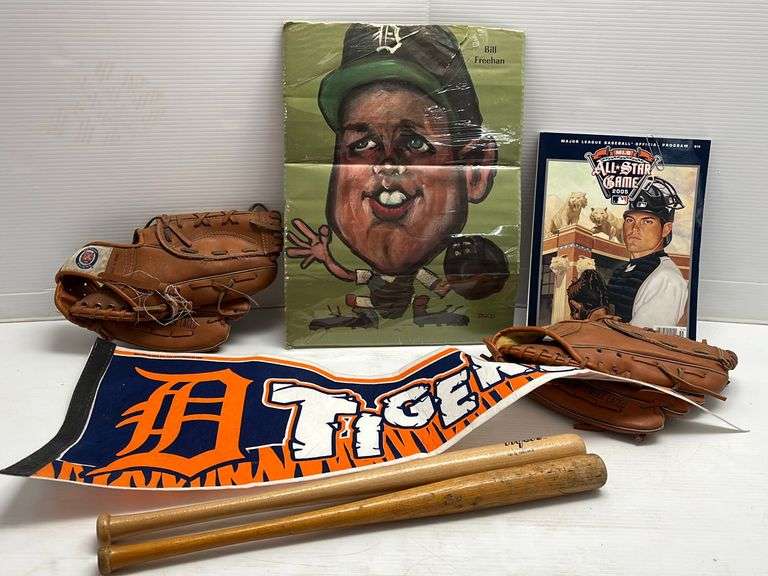 Assorted Detroit Tigers baseball items/collectibles, include: (2 ...