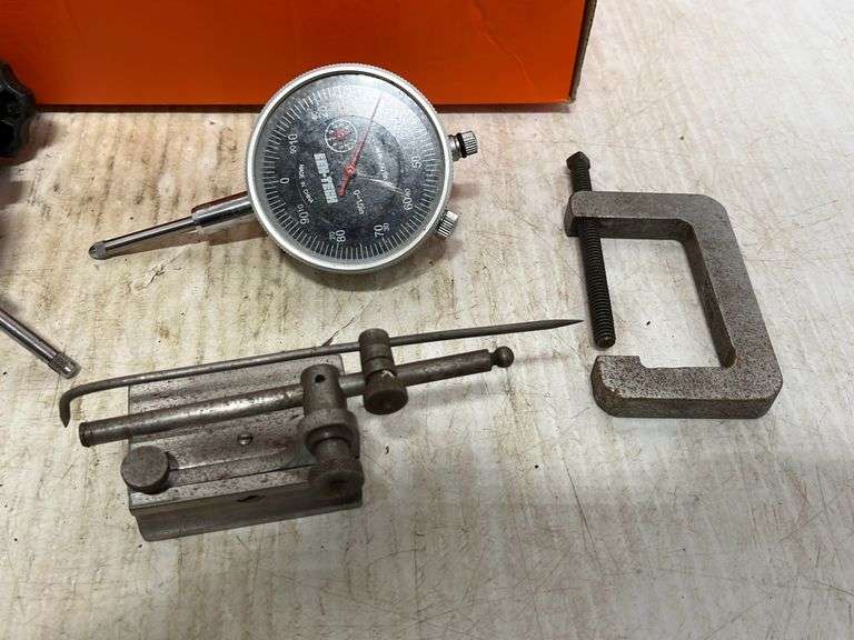 Machine tools, includes: 1- Mitutoyo Dial Indicator, 1- Centech Dial ...