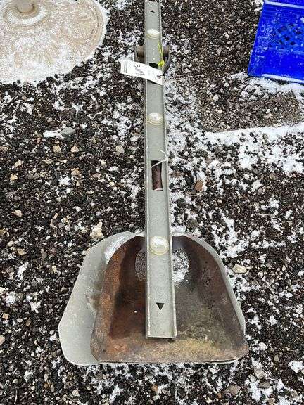 (2) Coal shovels, and a 4' level - Albrecht Auction Service
