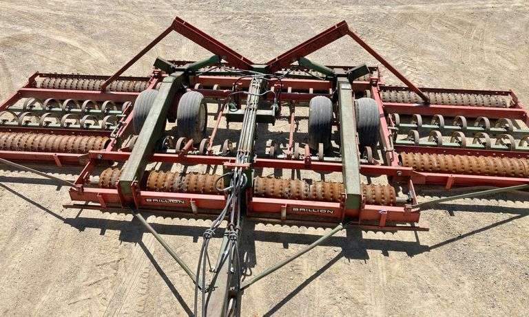 Brillion 25' Cultimulcher, Model WM-3002, Serial No. 131824, Packer ...