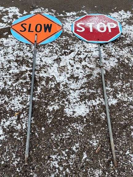 (2) Packs of double face stop/slow signs - Albrecht Auction Service