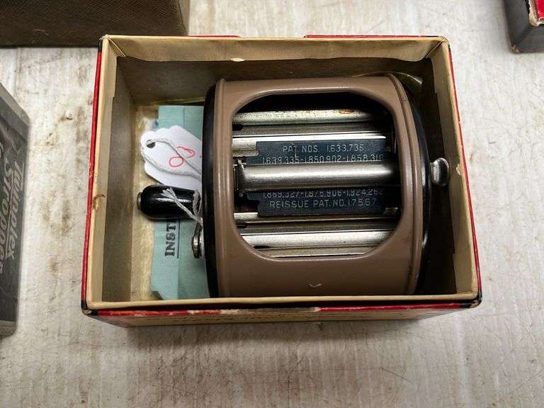 (8) Bond edge and Twinplex stroppers for razor blade sharpening, good ...