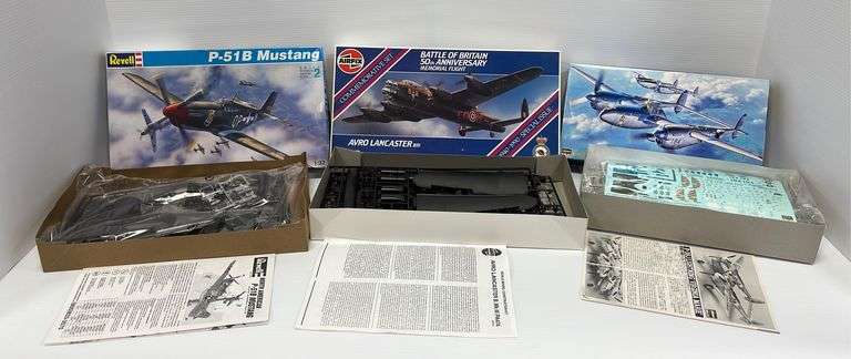 (3) WWII aircraft plastic model kits, include: Hasegawa 1:48 P38J ...