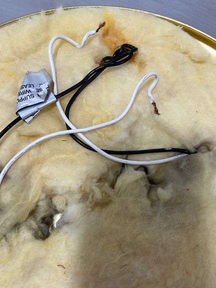 Assorted lighting fixtures, mostly new - Albrecht Auction Service