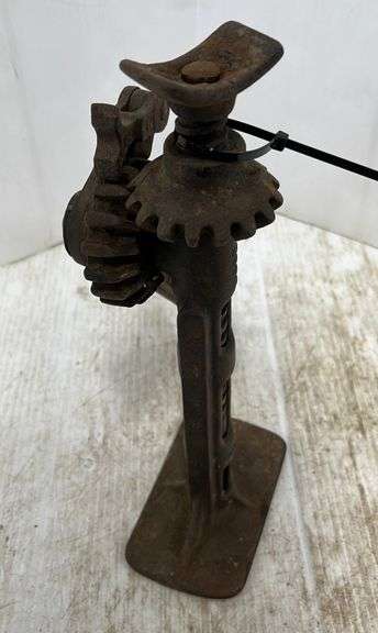 Antique Ford Model A car jack, approx. 100 years old, works - Albrecht ...
