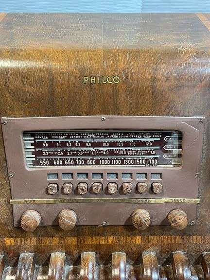 Philco floor model radio, Model No. 41-290, 27"W x 12"D x 41"H, has a ...