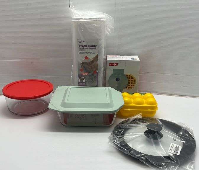 Kitchen items, includes: Pyrex glass containers, Bread Buddy tupperware ...