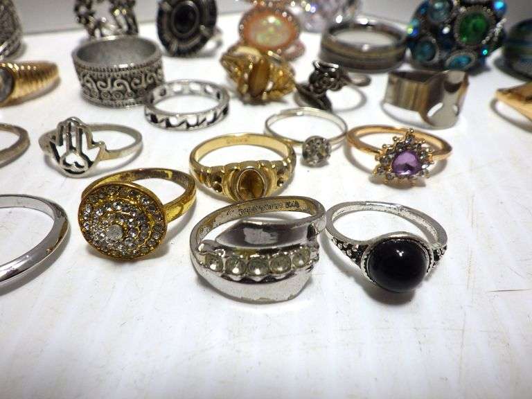 (50) Untested rings, some very nice ones included, size 5-8, very good ...