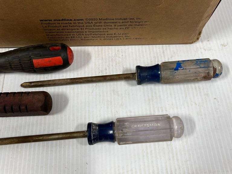 Assorted screwdrivers, used - Albrecht Auction Service