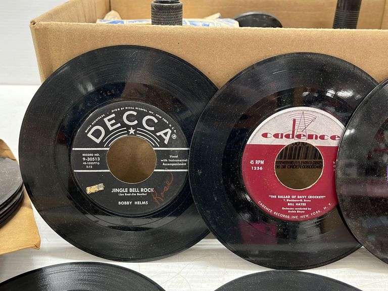 45 RPM records, 1960s to 80s, used - Albrecht Auction Service