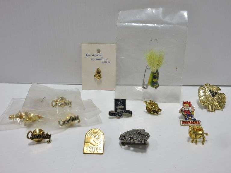 Pins, nice, used - Albrecht Auction Service