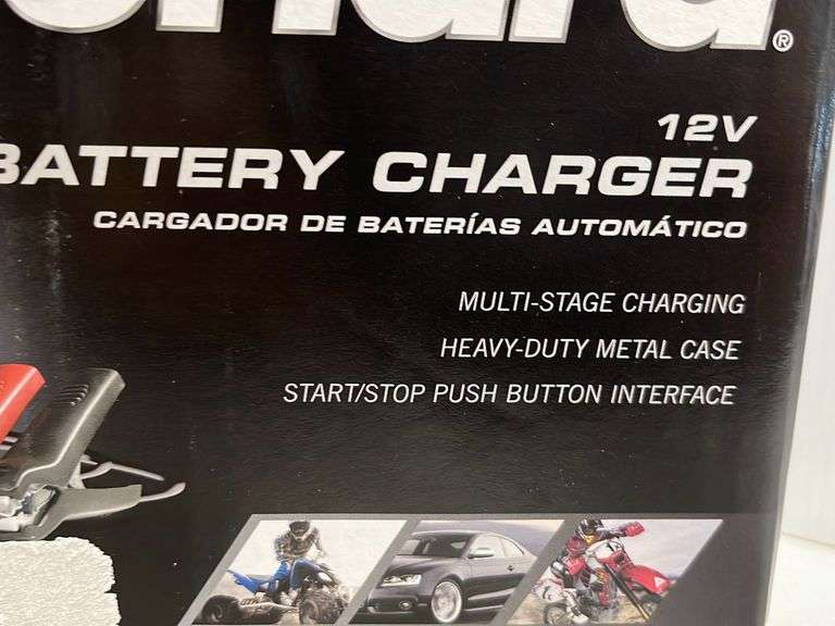 Die-Hard 12V battery charger, good - Albrecht Auction Service