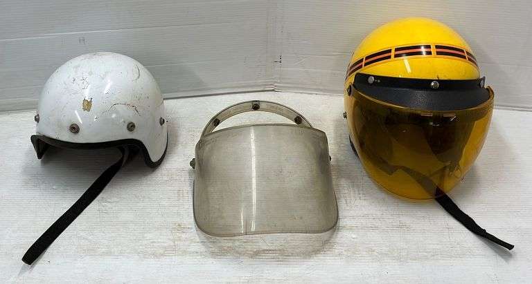 (2) Vintage motorcycle helmets: One- 3/4 helmet Nesco Comet Deluxe, One ...