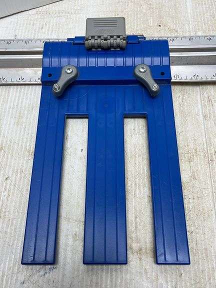 Kreg circular saw rip fence, new - Albrecht Auction Service