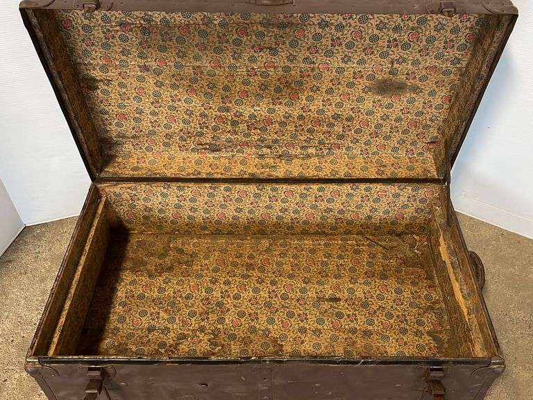 WWII era army trunk, 36"W x 12"H, good - Albrecht Auction Service