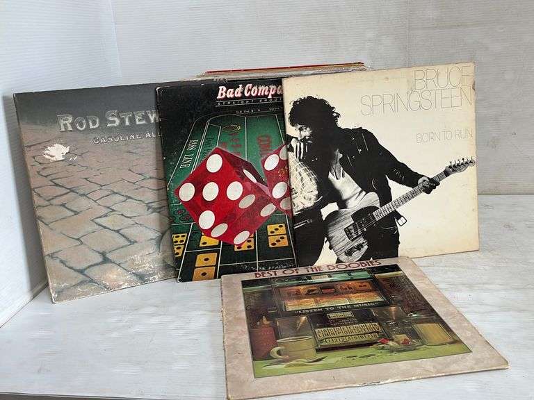(50) Older vinyl records, includes: Rock N Roll, Doobie Brothers, Bruce ...