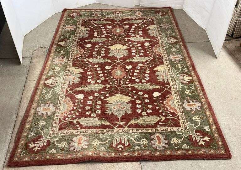 Woolmark area rug, 5' x 8', used - Albrecht Auction Service