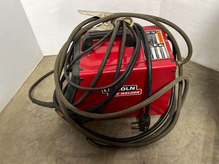 Welder Lincoln SP 170T, 230V single phase, 130AMP, low hours, very good ...