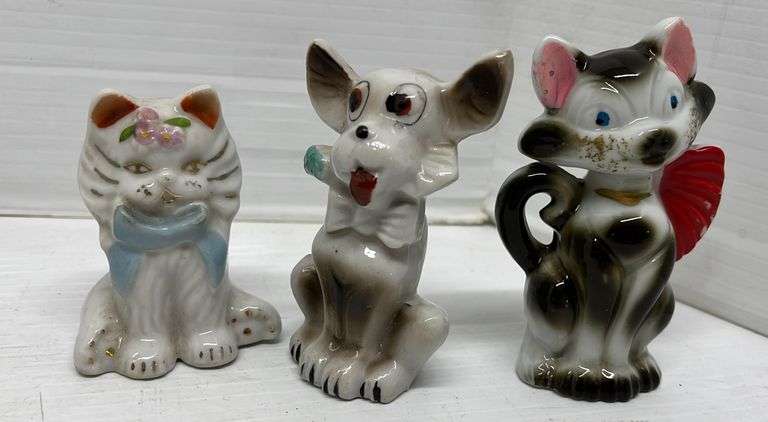 (3) Quirky older cat figurines, marked Japan, 4"H, some paint loss ...