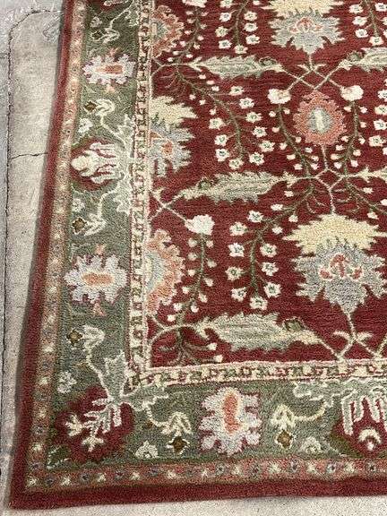 Woolmark area rug, 5' x 8', used - Albrecht Auction Service