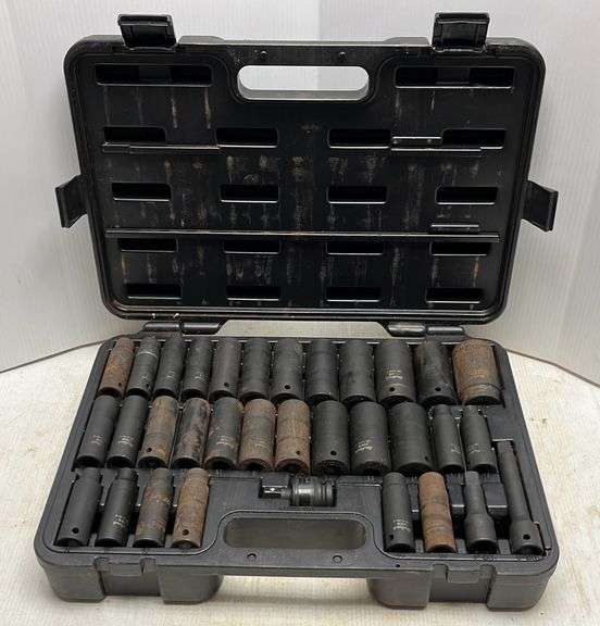 Black Hawk by Proto 33-piece, 1/2" SAE and Metric impact sockets, 3/8 ...