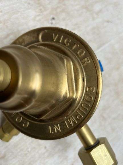 Victor Equipment Co. Model No. 1858 Compressed gas regulator gas ...
