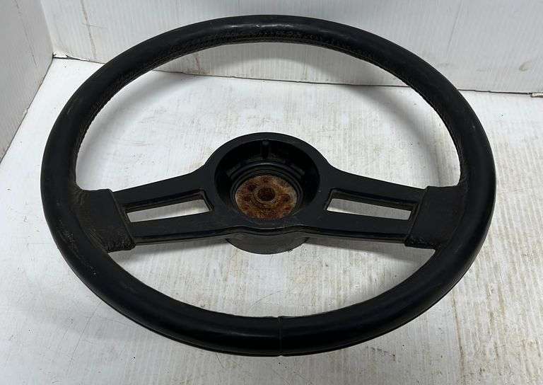 Monte Carlo SS steering wheel, GM make, unknown year, rust - Albrecht ...