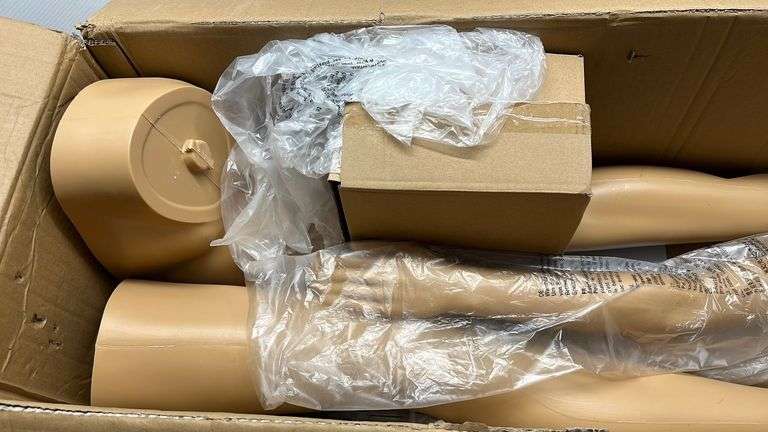 New Bonnie female mannequin full body for displays - Albrecht Auction ...