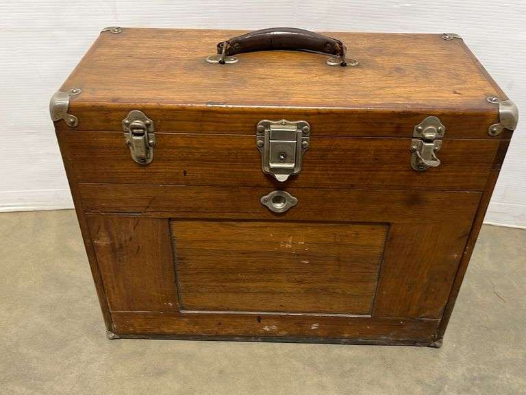 Older H. Gerstner & Sons Toolmakers, chester oak 11-drawers, all ...