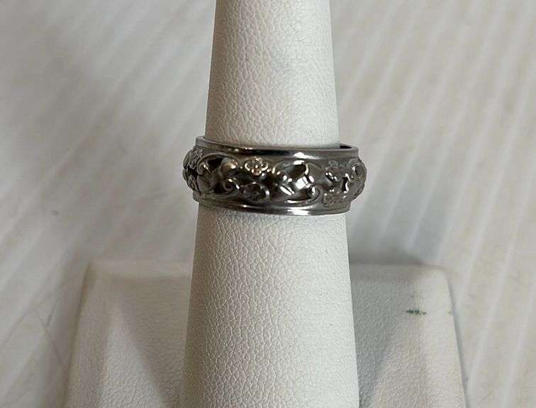 Sterling silver ring, marked sterling, size 7; Except where specifically noted, jewelry lots ...