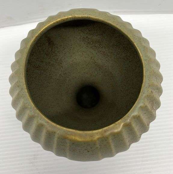 Mid-century modern McCoy Floraline ribbed olive green pedestal vase, No ...