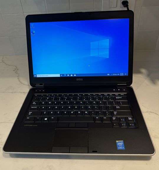 Dell Latitude E6440 laptop with Intel i7-4610M CPU at 3.00 GHz, 8 GB ...