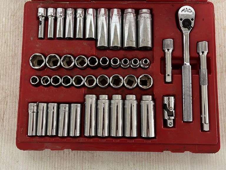 MAC Tool 44-piece MAC tool socket set, good - Albrecht Auction Service