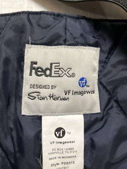 Mens XXL FedEx snow pants, no holes, all clasps and zippers work, clean ...