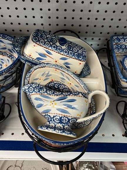 (20) Pieces of Temptations bakeware including the racks, up to 16 3/4"L ...