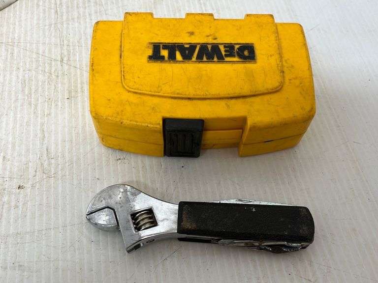 (2) Model HT50P Staplers with some staples in them, DeWALT incomplete ...
