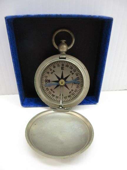 Rare find, Vintage 1930's US Compass, Manufactured by Wittnauer, 1 3/4" x 2 3/4", good ...