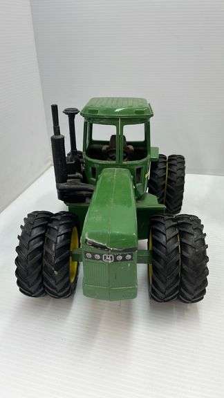 (2) Toys, Farm tractor, includes: Round Baler, 854 Round Baler, and ...