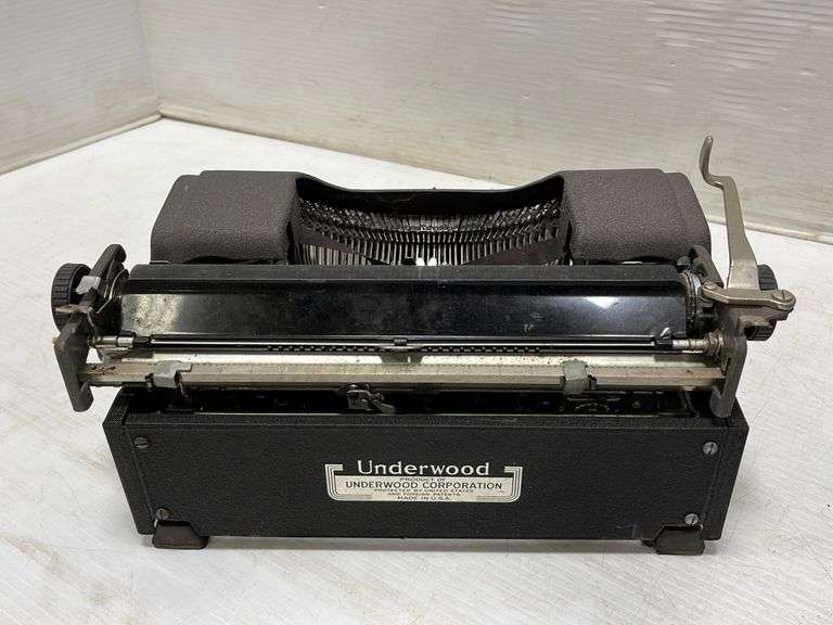 1925 Underwood typewriter - Albrecht Auction Service