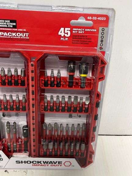 45-Piece Milwaukee shockwave impact duty screw tip set, includes ...