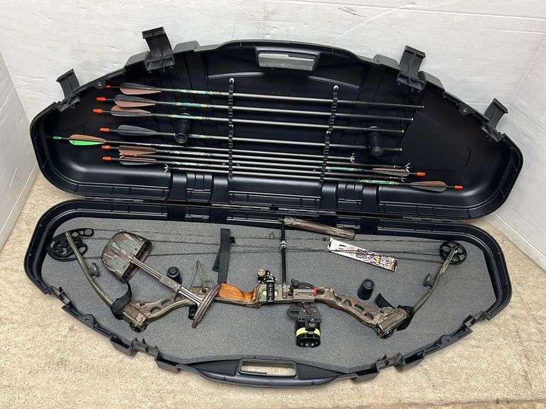 Mathews compound bow solo cam with quiver, many arrows, lighted sight ...
