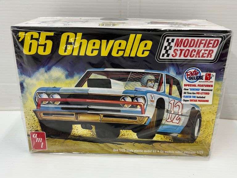 1965 Chevelle modified stocker, 1/25 scale, plastic, box- 9 1/4"L, AMT ...