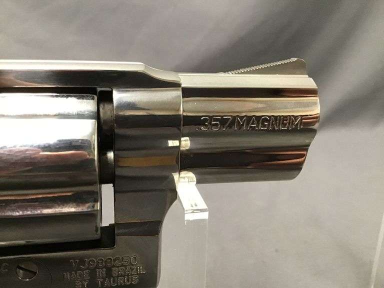 Rossi 462 6-Shot .357 Mag Revolver with Holster - Albrecht Auction Service